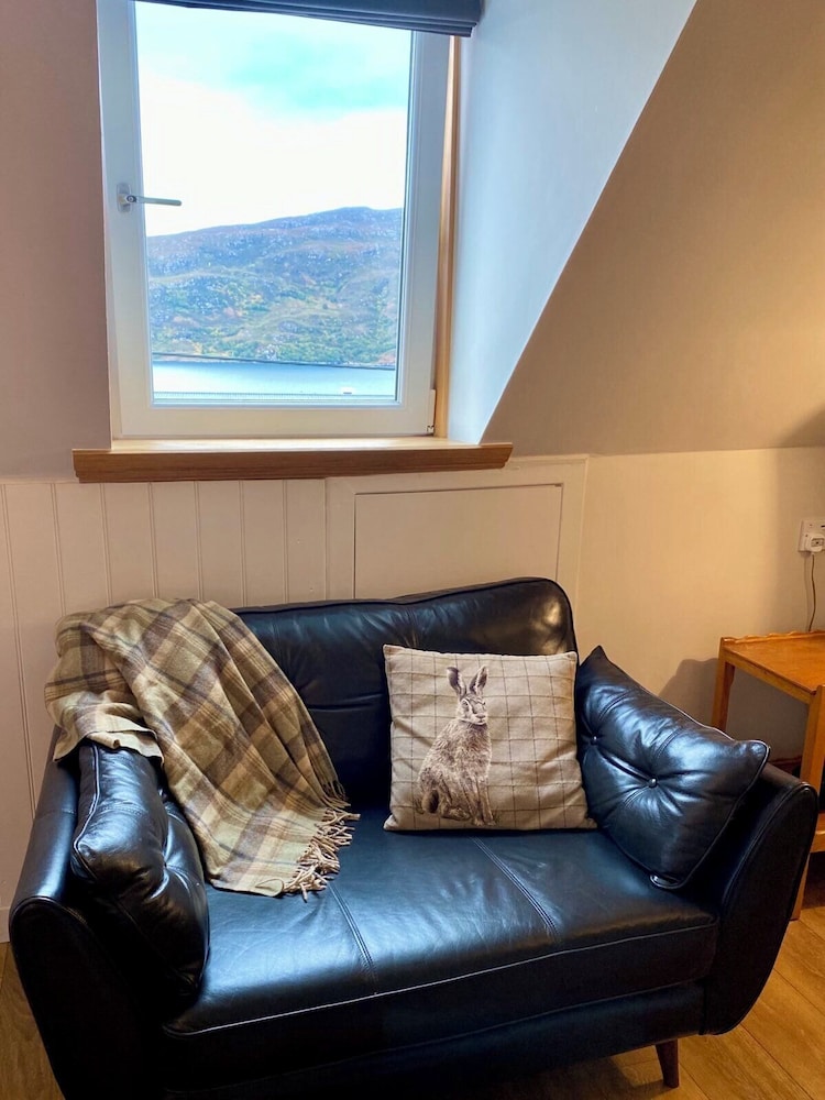 Highland Rooms - Room Only No Breakfast - Ullapool