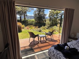 Estúdio Premium, 1 cama queen-size, vista para o rio | Terraço/pátio interior