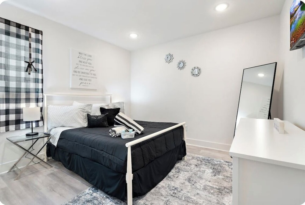 Amazing 1-bedroom Apartment With Wifi Sleeps 6 - Dallas, TX