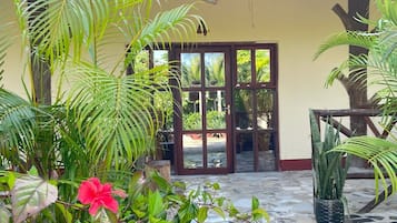 Quarto Duplo Exclusivo, 1 quarto, vista para o jardim | Vista da varanda