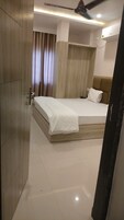 Quarto casal luxo | Wi-Fi de cortesia