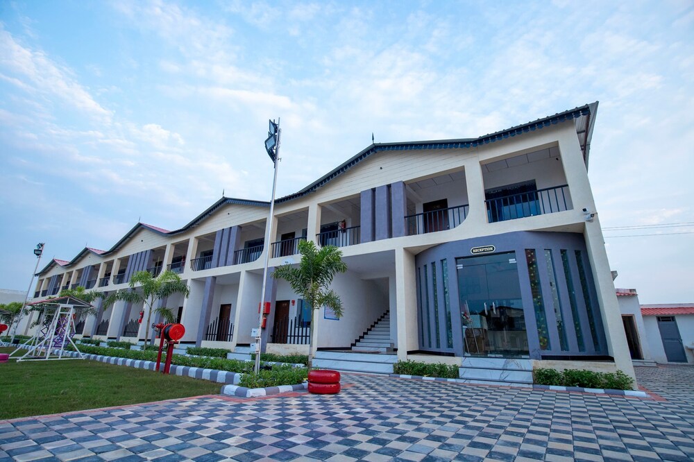 Vits Select Diamond Resort Sasan Gir - Gujarat