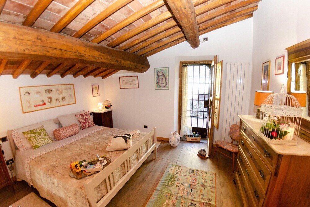 Typical Tuscan Old Stone House - Lucca