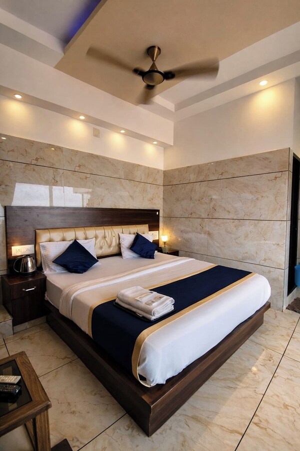 Blue Pearl Beach Guest House - Murdeshwar