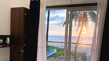 Quarto Deluxe, varanda, vista para o mar | Wi-fi grátis