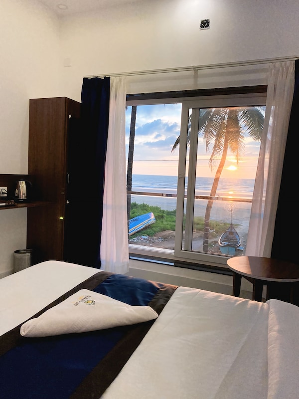 Sun & Sand Luxury Stays Sea View - Murdeshwar