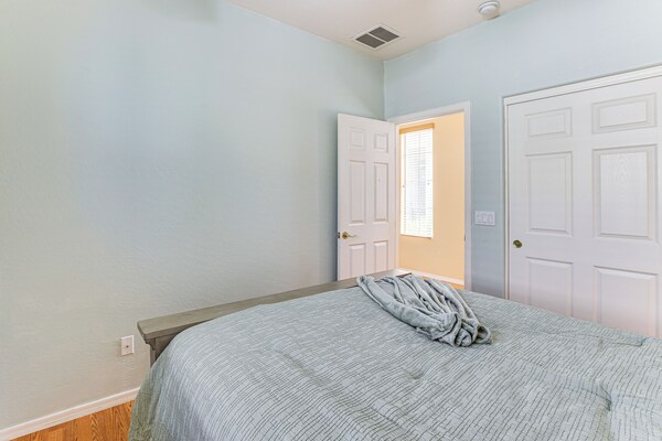 4 Mi To Surprise Stadium: Home W/ Patio! - Glendale, AZ