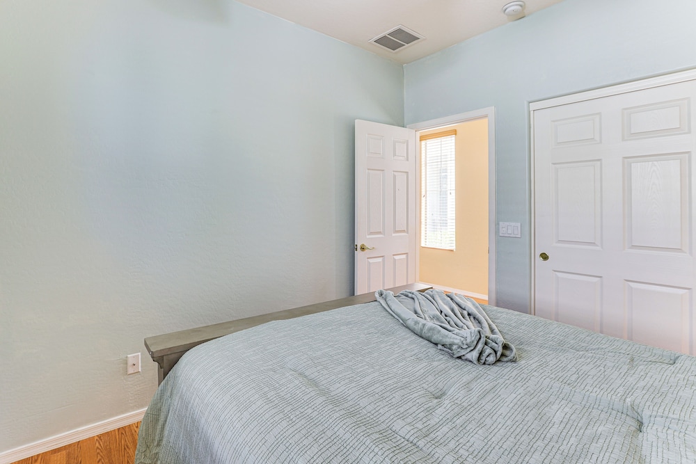 4 Mi To Surprise Stadium: Home W/ Patio! - Glendale, AZ