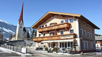 Apartamento premium, 2 quartos | Fachada