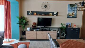 Apartamento elite, 2 quartos | Sala de estar