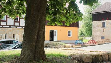 Apartamento clássico, 2 quartos | Fachada