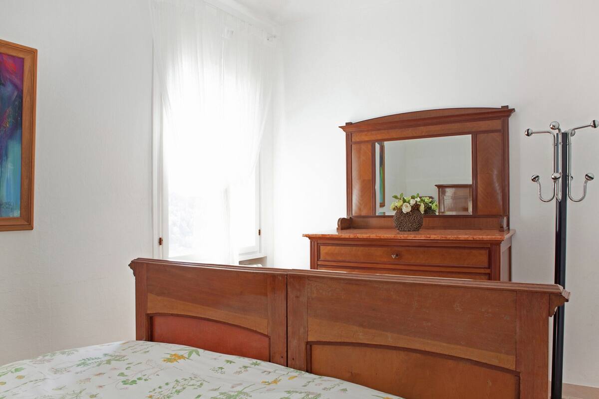 Apartamento Comfort, 2 quartos | 5 quartos, com mobília individualizada, roupa de cama fornecida