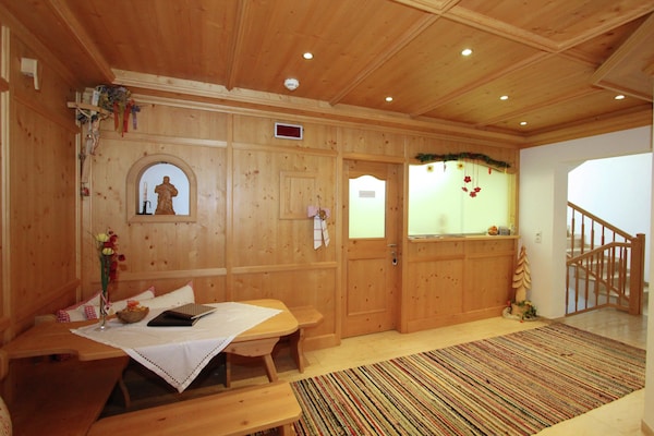 Attractive Holiday Home In Kaltenbach On The Ski-slope - Stumm