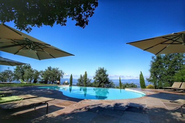 Detached Villa For 6-pers. With Outdoor Swimming Pool - Tuscany