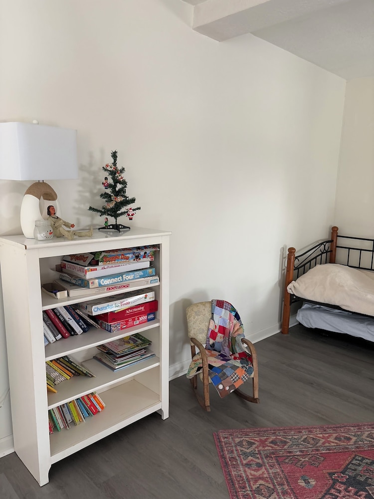 Relaxing Small-Town Retreat in Lawrenceville - Lawrenceville | Vrbo