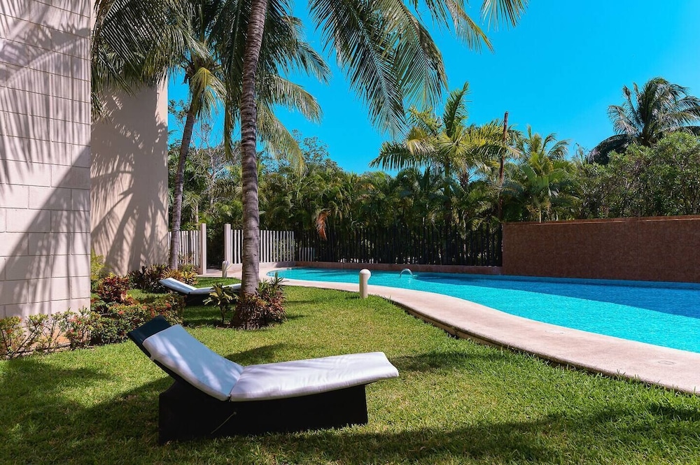 Relajate Hermoso Jardín Y 2 Piscinas - Puerto Aventuras