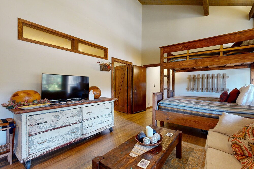 Spacious Condo at Tamarron, Pool/Hot Tub/Workout Access, Golf/Tennis On ...