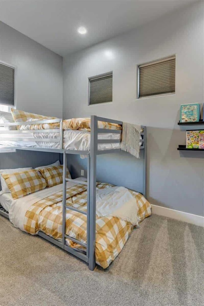 Private Hot Tub, Sand Hollow & Pet Friendly! - Zion National Park