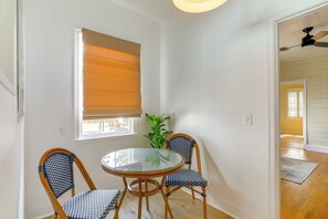Casa (2 Bedrooms) | Interior