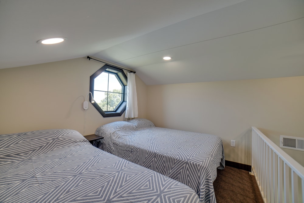 Iowa Family Home W/ Valley Views & Rooftop Deck - Grand Falls Casino & Golf Resort®