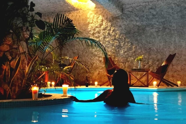 Piscina interior, piscina exterior