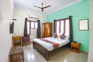 Quarto Premium | Lençóis de algodão egípcio, roupa de alta qualidade, cofre no quarto 