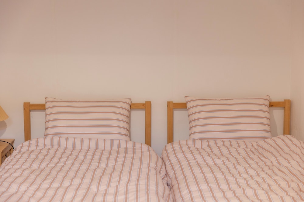 3-bedroom House In Soothing Jeju With Wifi, Ac - Incheon