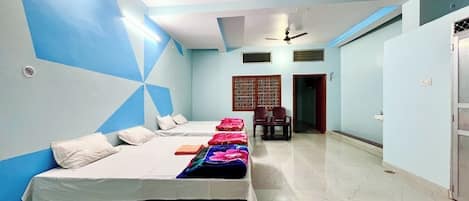 Quarto Familiar | Sala de estar | Televisor LED de 32 polegadas com canais digitais