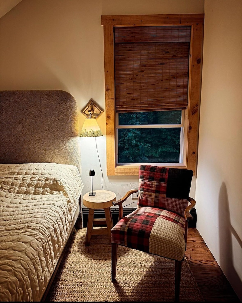 Charming And Secluded 3-bedroom House In Beautiful Townshend, Vermont With Wifi - Grafton, VT