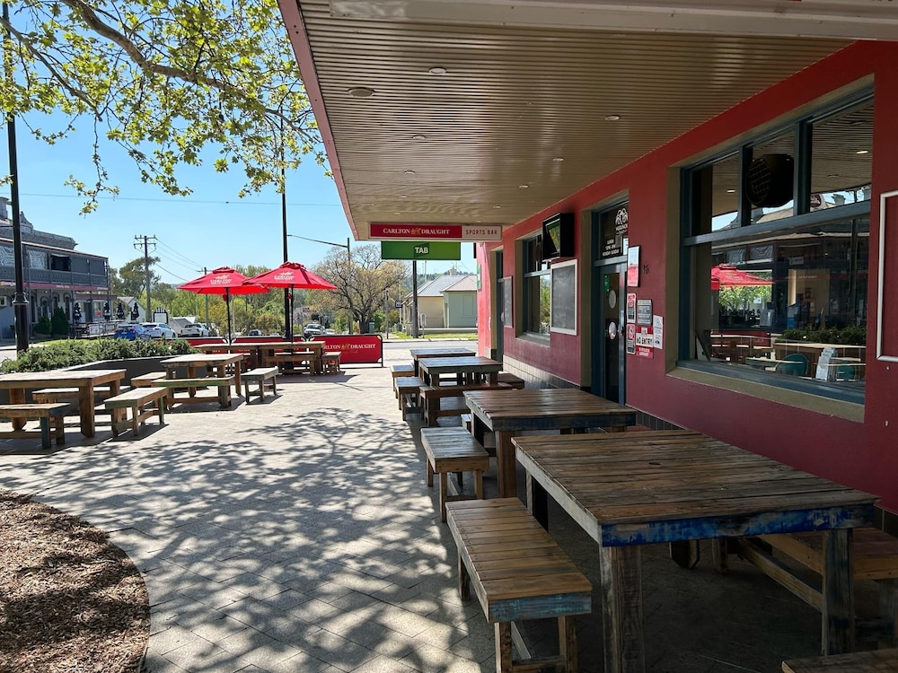 Woolpack Hotel Tumut - Tumut