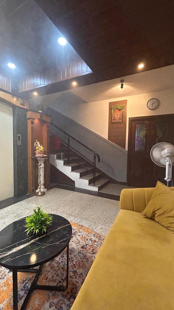 Aradhya Comforts - Mg Road - Bangalore