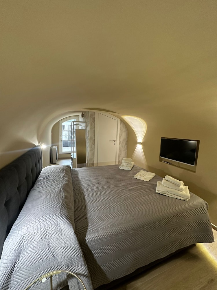 Blessed Elia Loft - Bari
