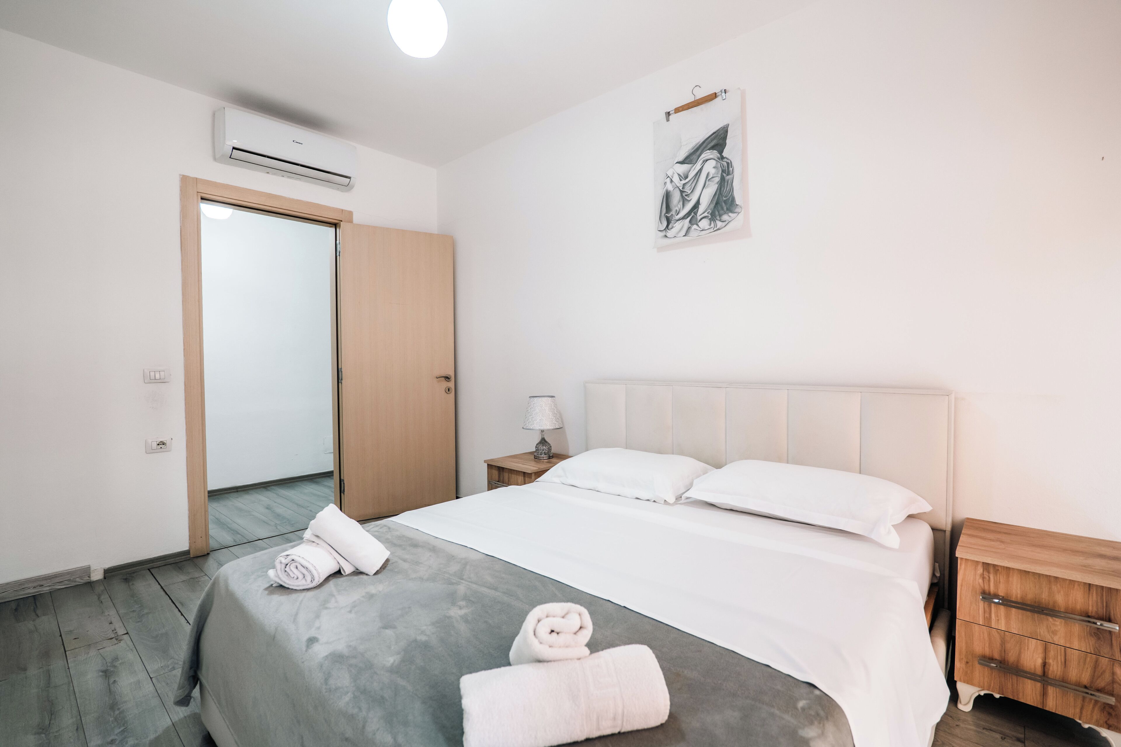 Apartamento Standard, 2 quartos | 1 quarto, quartos insonorizados, roupa de cama fornecida 