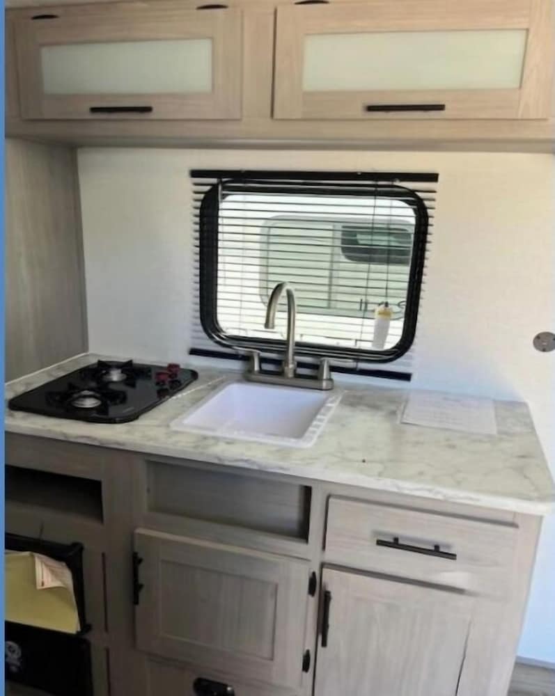 Charming Rv With Ac In Lucedale - Perfect For A Getaway - Mississippi