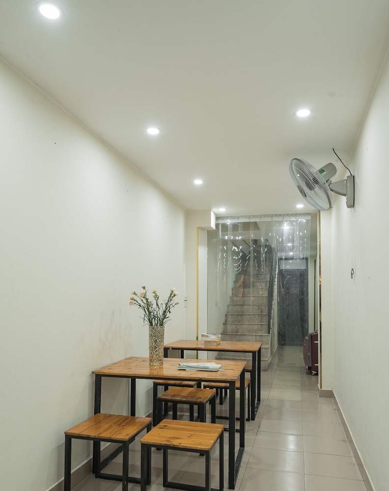 Laura House - Hanoi