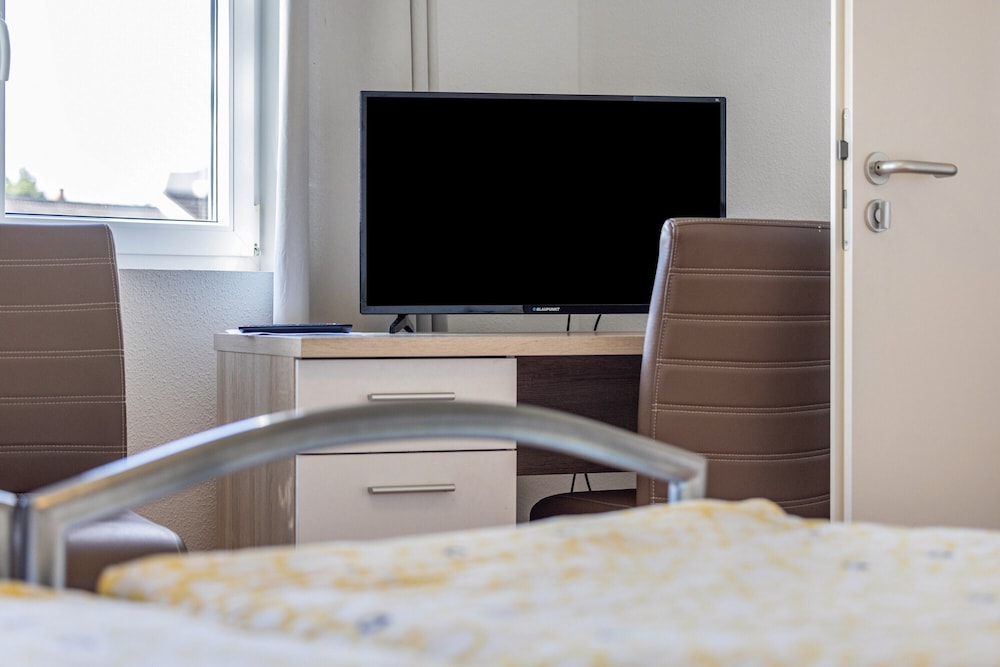 Zimmer 'Doppelzimmer 2' Mit Gemeinschaftsgarten Und Wi-fi - Tübingen