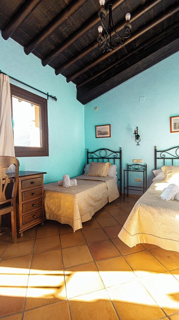 Hotel La Casa Grande Del Burgo - El Burgo