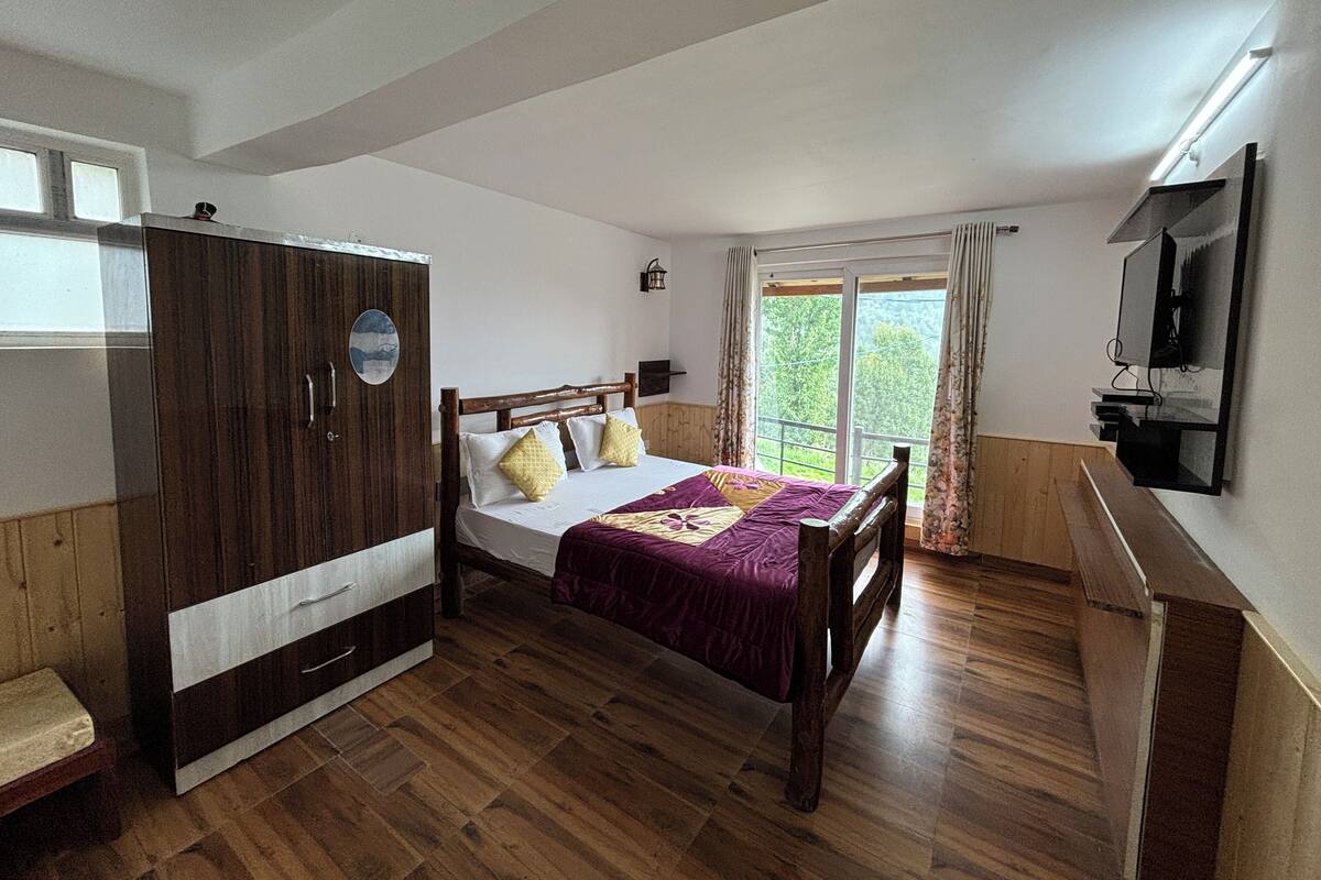 Villa de Luxo | 4 quartos, Wi-fi grátis, roupa de cama fornecida