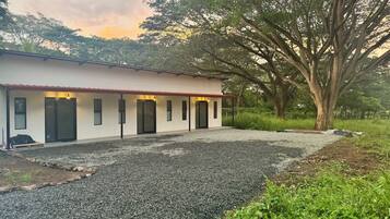 Quarto, 1 quarto, pátio, vista para o jardim | Exterior