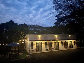 Quarto, 1 quarto, varanda, vista para o jardim | Terraço/pátio