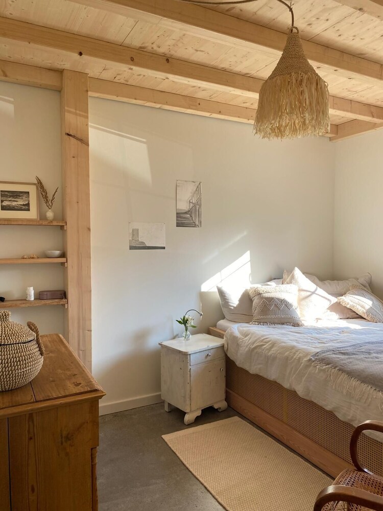 Exceptional vacation home with private sauna, pets welcome ...