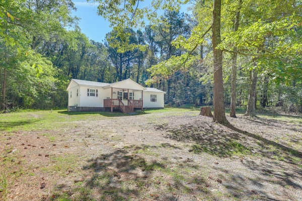 Woodsy Retreat Near Sloppy Floyd State Park! - Summerville, GA