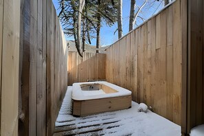 Banheira de hidromassagem exterior