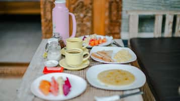 Café da manhã continental grátis todos os dias