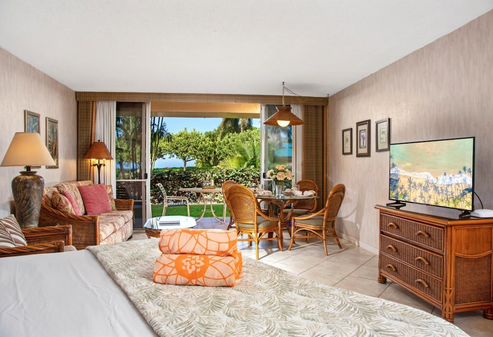 Kbm Resorts | Free Car | Maui Kaanapali Villas | Beachfront Resort, Upgraded Studio! Mkv-c152 - Hawaii