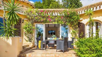 Villa (3 Bedrooms) | Exterior