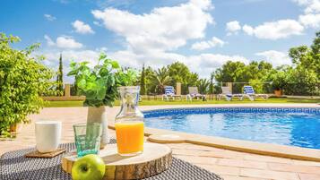 Villa (3 Bedrooms) | Exterior