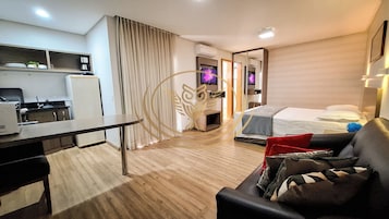 Apartamento Básico | 1 quarto, secretária adequada para computadores portáteis 