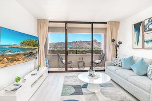 Apartamento Design em Condomínio Fechado, 2 quartos, varanda, vista para a montanha ( 0029) | Sala de estar