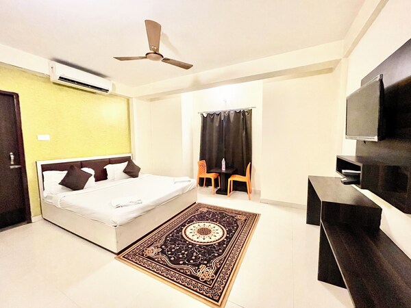 G Resort- Puri Near Sea Beach & Pool - Puri